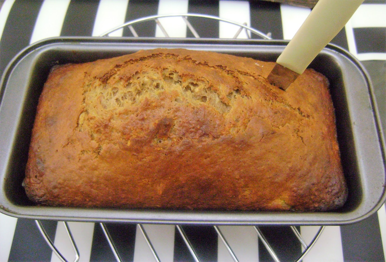 Bethica's Kitchen Flavours: Banana & Dry Fruits Loaf Cake