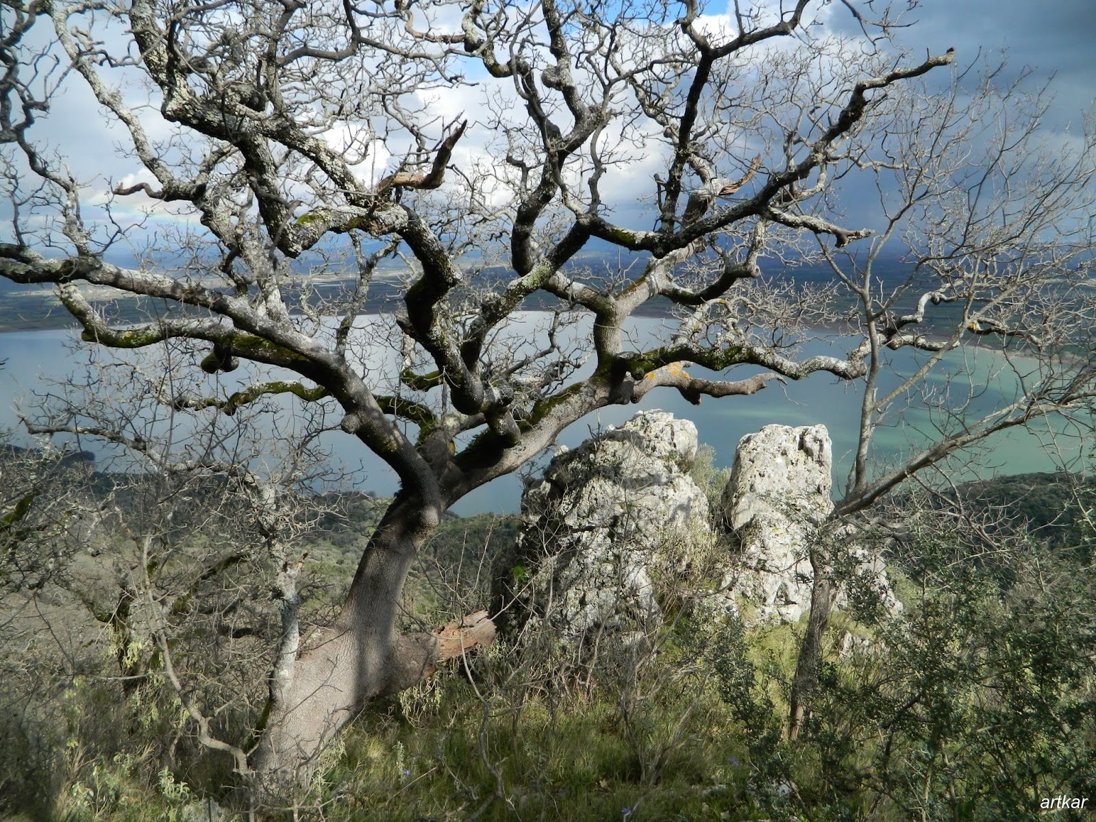 Discovery aitoloakarnania: ΛΙΜΝΗ ΟΖΕΡΟΣ. Η λίμνη Οζερός (ή Γαλίτσα ...