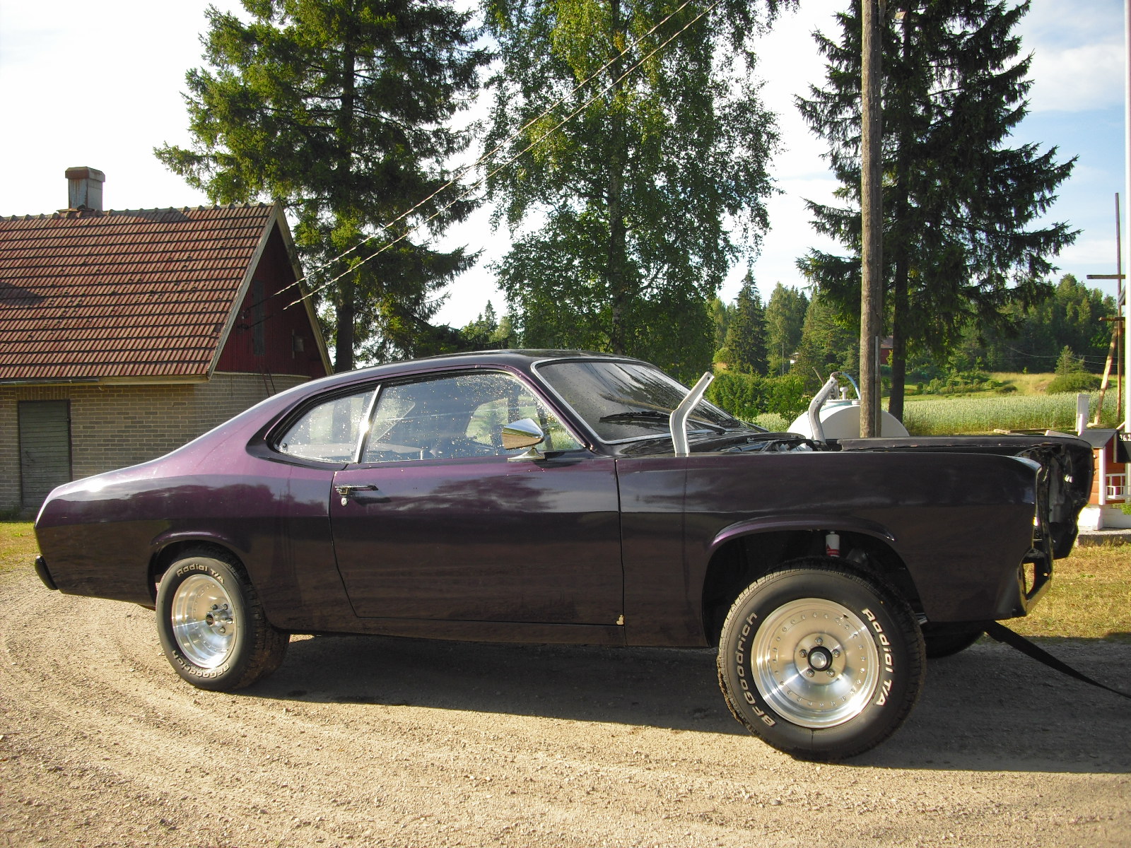 SUOMEN A-BODY MOPARIT: 71. Plymouth Duster 1971