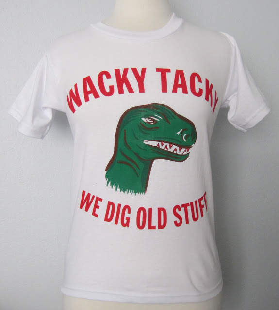 wacky tacky: 201 Reasons for a GIVEAWAY!