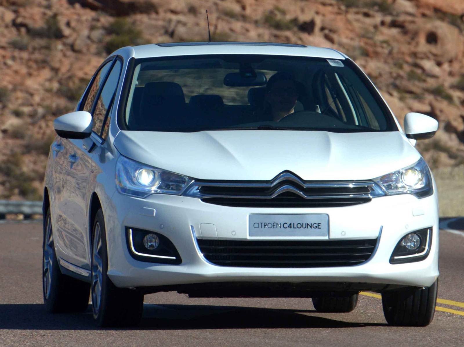 Citroen C4 Lounge Turbo terá versão mais barata Tendance