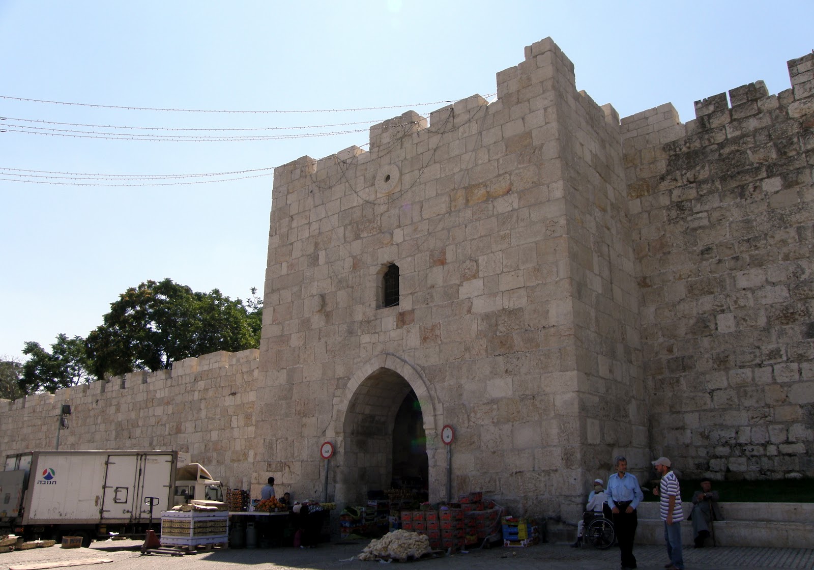 LENS ON A FERTILE LAND, ISRAEL - photography: Gates of Jerusalem - Old ...