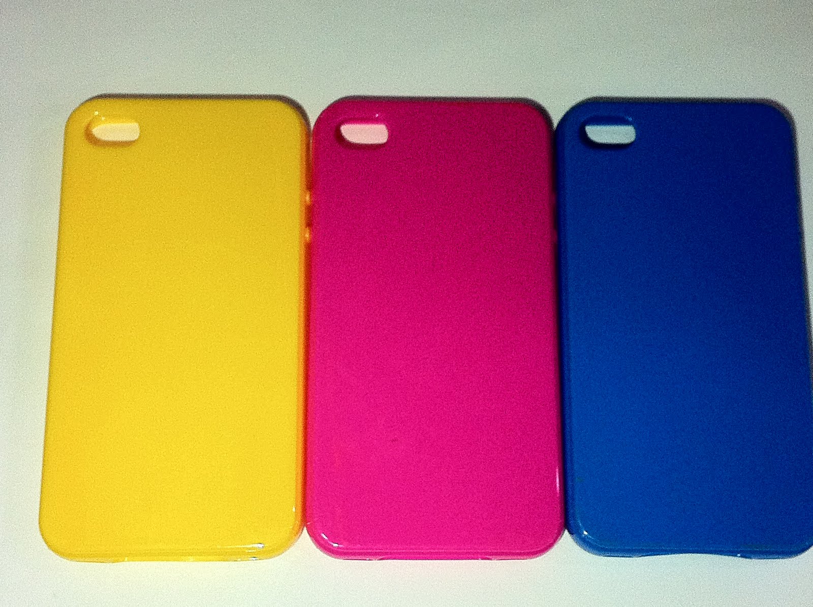 IPHONE / IPAD ACCESSORIES SINGAPORE: IPHONE 4 CASING
