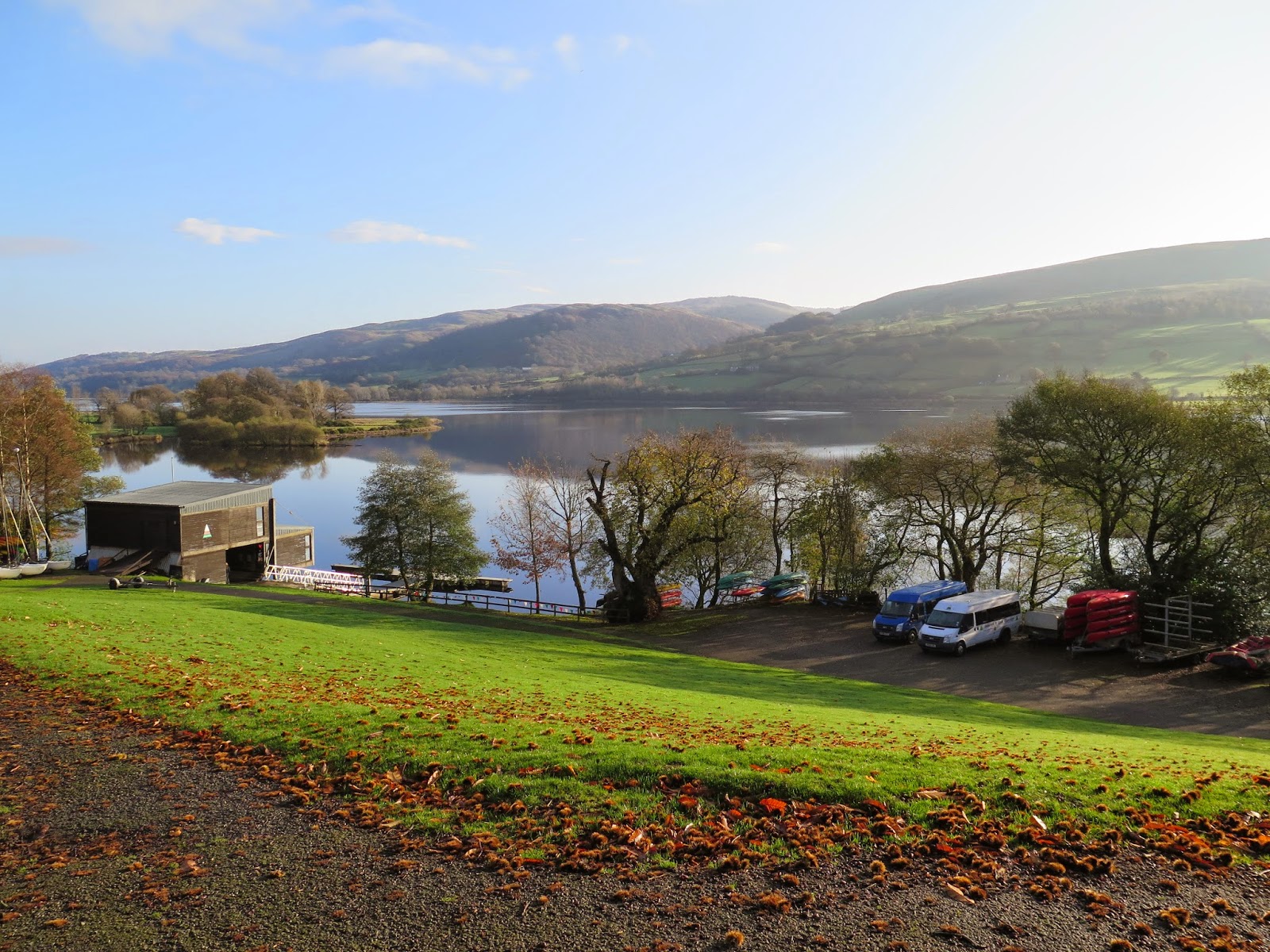 Yr Adran Gymraeg Ysgol Gyfun Y Bont Faen: Glan-llyn - Bore braf ar (ac ...