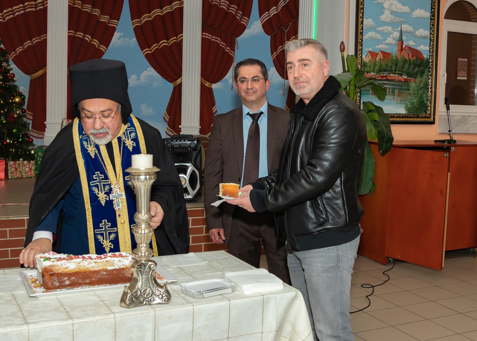 ΕΝΟΡΙΑ "ΤΡΙΩΝ ΙΕΡΑΡΧΩΝ" ΑΝΝΟΒΕΡΟΥ: Η ΚΟΠΗ ΤΗΣ ΒΑΣΙΛΟΠΙΤΑΣ ΤΩΝ ...