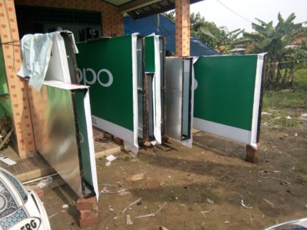 Neon box OPPO Smartphones