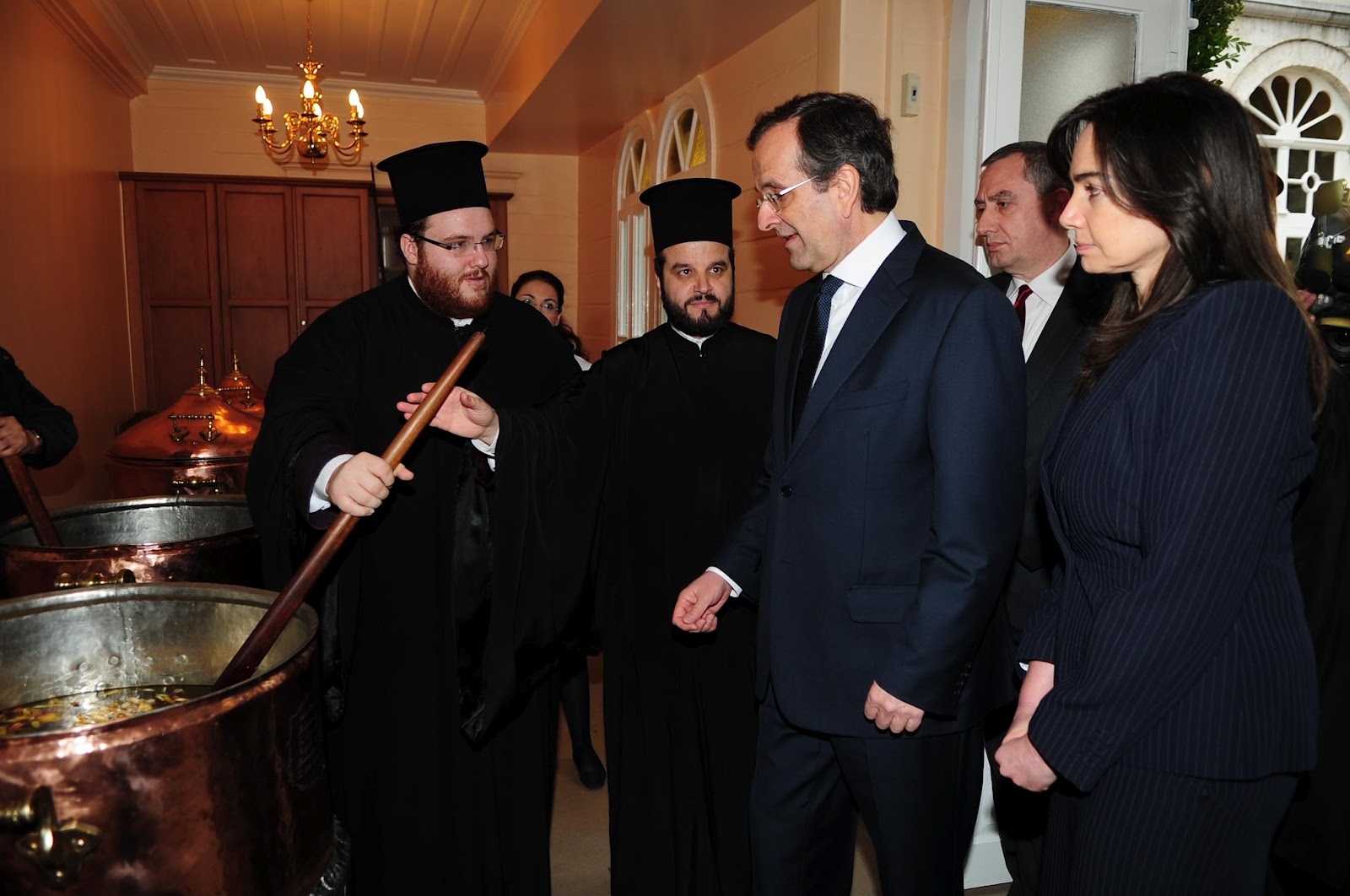 ΦΩΣ ΦΑΝΑΡΙΟΥ: Ο ΠΡΟΕΔΡΟΣ ΤΗ Ν.Δ. ΑΝΤΩΝΗΣ ΣΑΜΑΡΑΣ ΣΤΟ ΟΙΚΟΥΜΕΝΙΚΟ ...