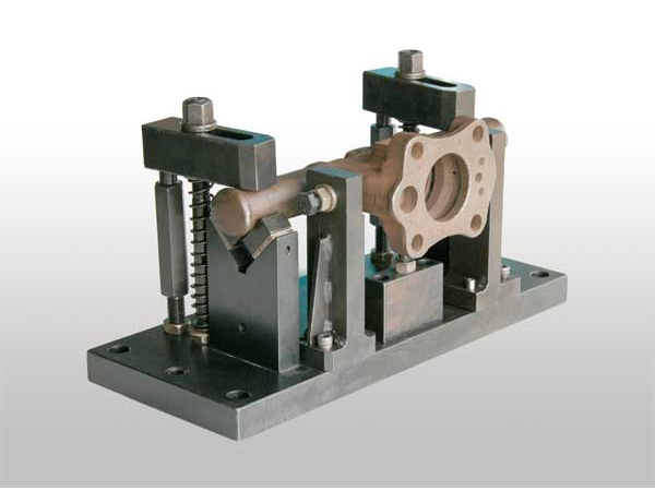 DESIGN SOLUTIONS: STUDY OF FIXTURES