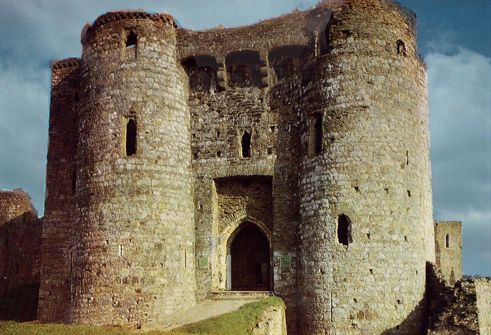 Places to Visit in Wales: Kidwelly Castle