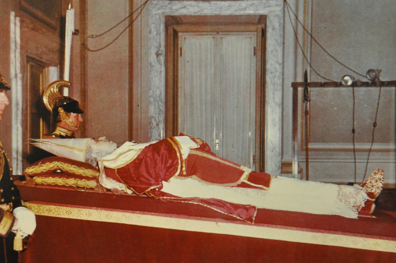 Pope Pius Xii Decomposition