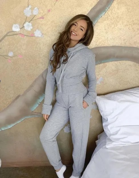 Pokimane Biography, Height, Family, Photo, Wiki & More