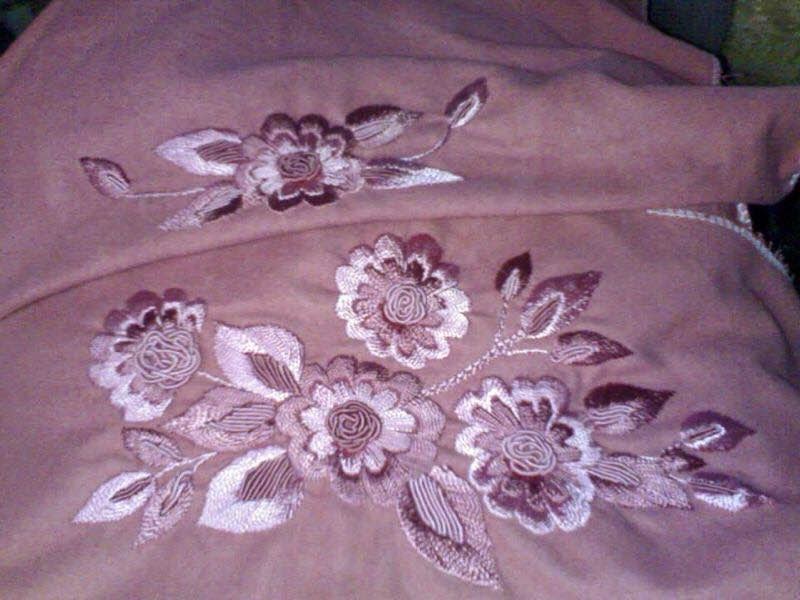 محترفات الراندا والخياطة المغربية: رشامي طرز رباطي باليد