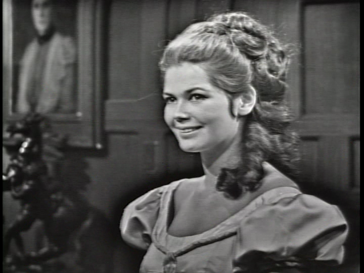 Shadows on the Wall: An Online Dark Shadows Fanzine: Very Victoria Winters