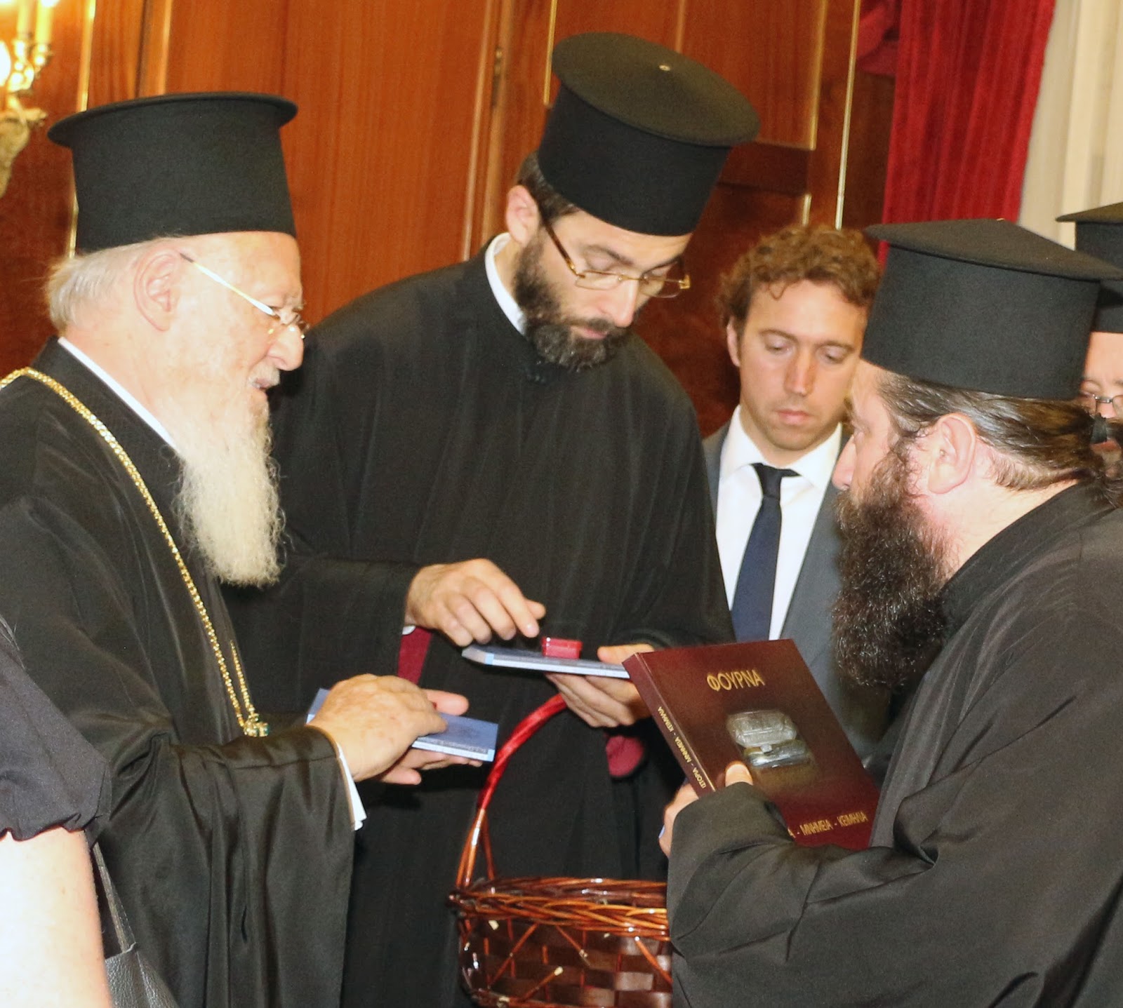 Άγιος Νεκτάριος Κρέντης. Άγραφα | Ευρυτανία | Καρπενήσι: ΞΕΧΩΡΙΣΤΗ ΤΙΜΗ ...