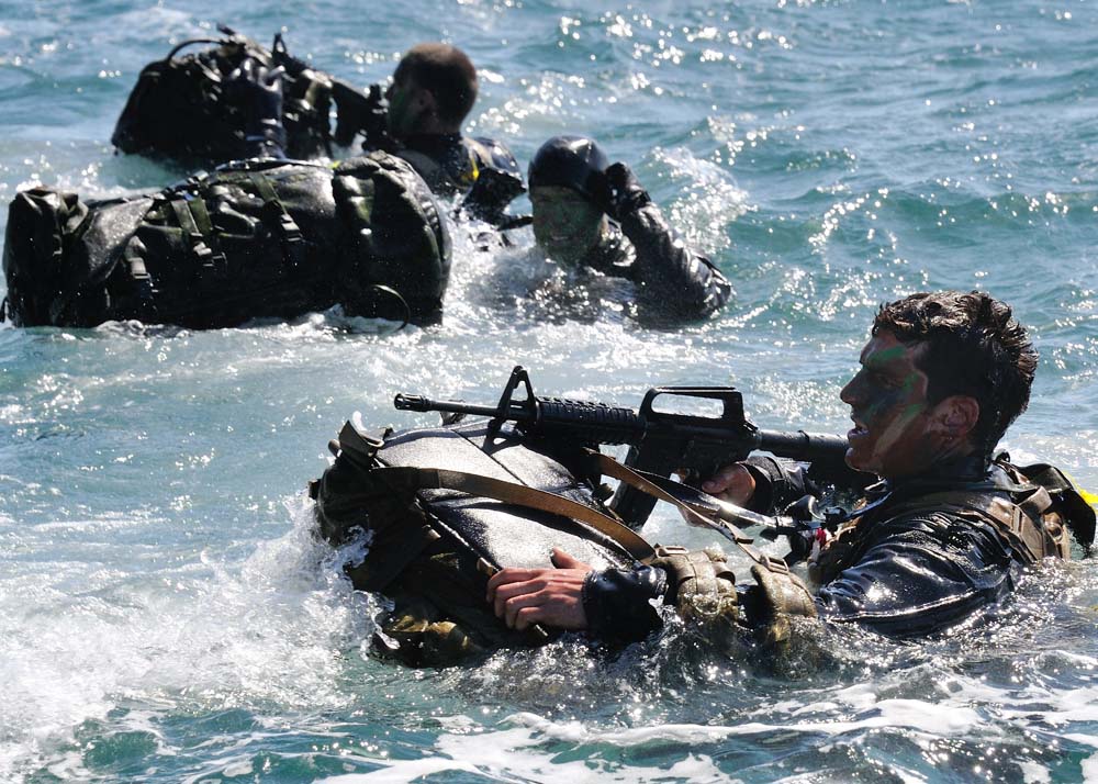 Toronto Grand Prix Tourist - A Toronto Blog: Canadian Forces Combat ...