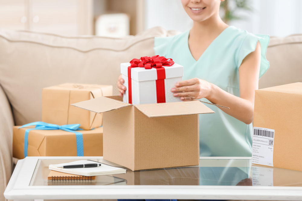 How Custom Boxes Compliment Your Products? - Unique Packaging Design