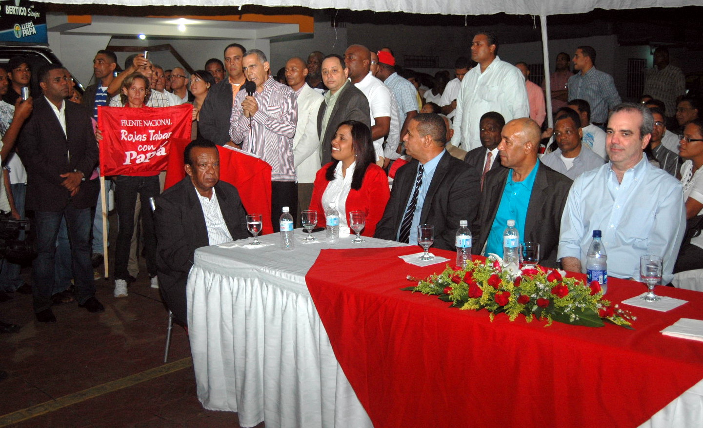 LA VERDAD INFORMATIVA: Luis Abinader inaugura local Movimiento Rojas ...