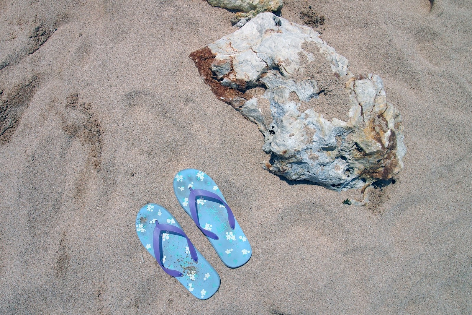 Oops slip bikinis beaches - holfarchitect