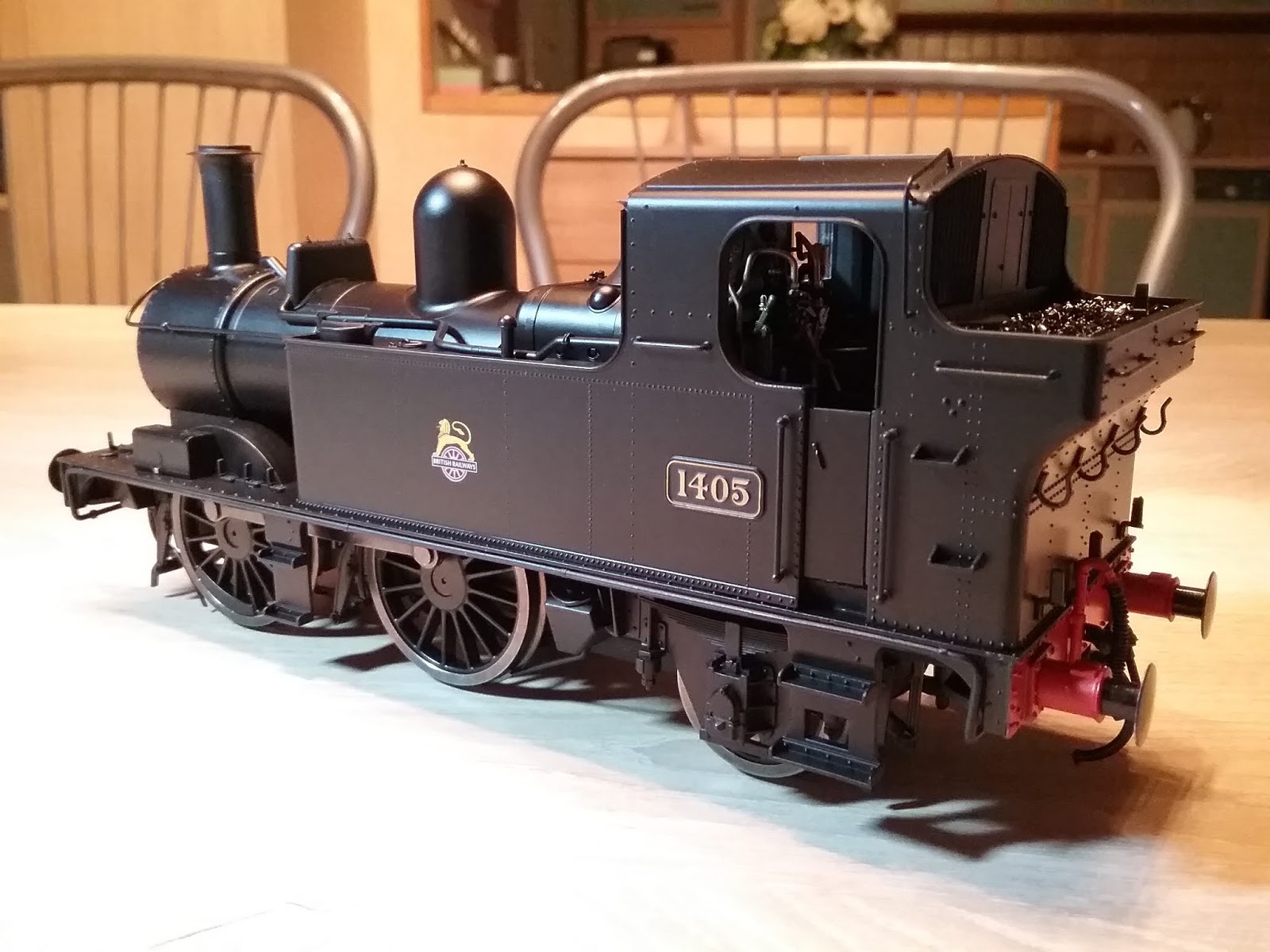 Un petit coin d'Alsace en Belgique : La Class 14xx 0-4-2 BR 1405 Dapol en O