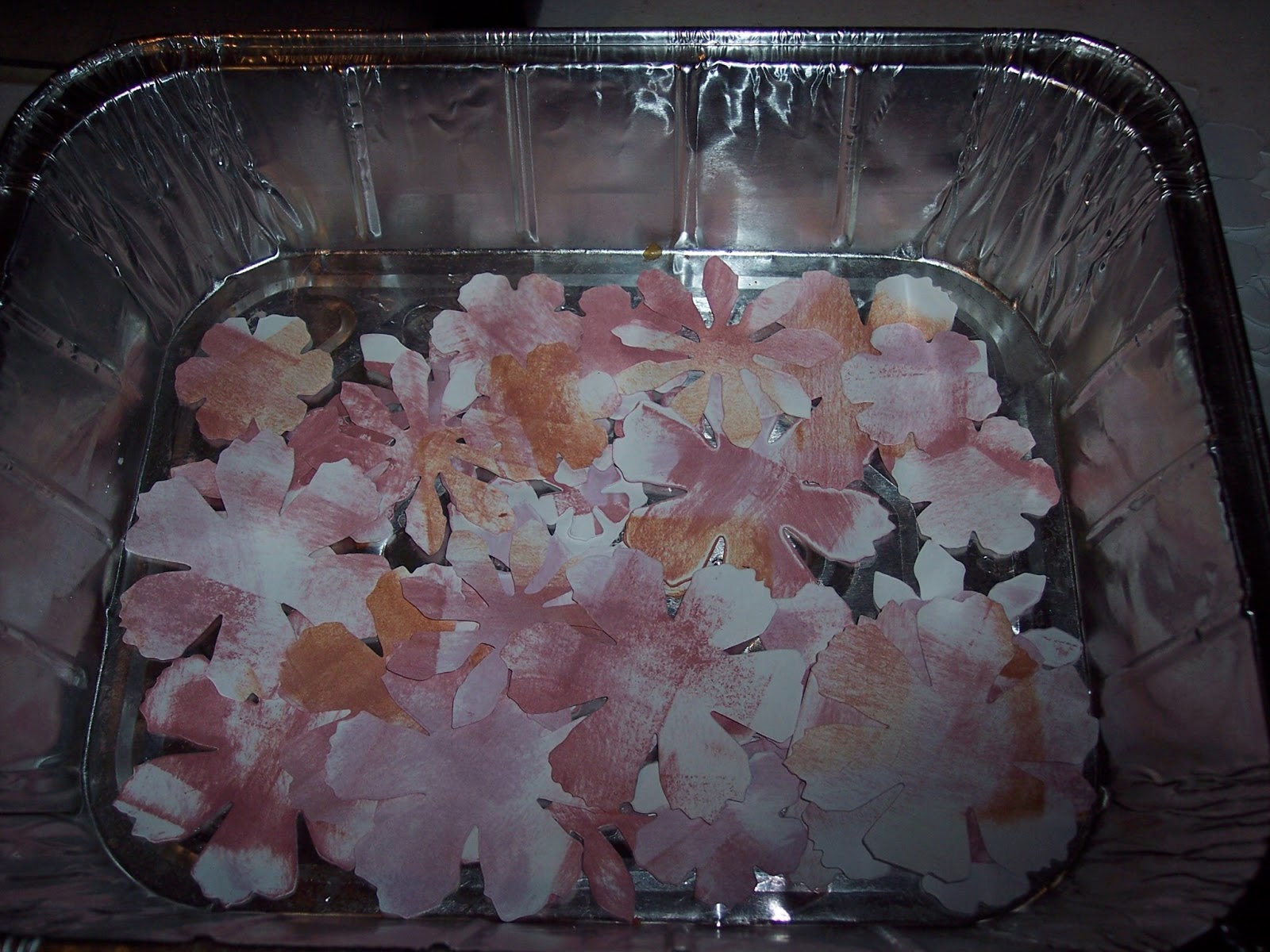 Put the Glue Down: TUTORIAL : Starch Flowers using Tim Holtz Tattered ...