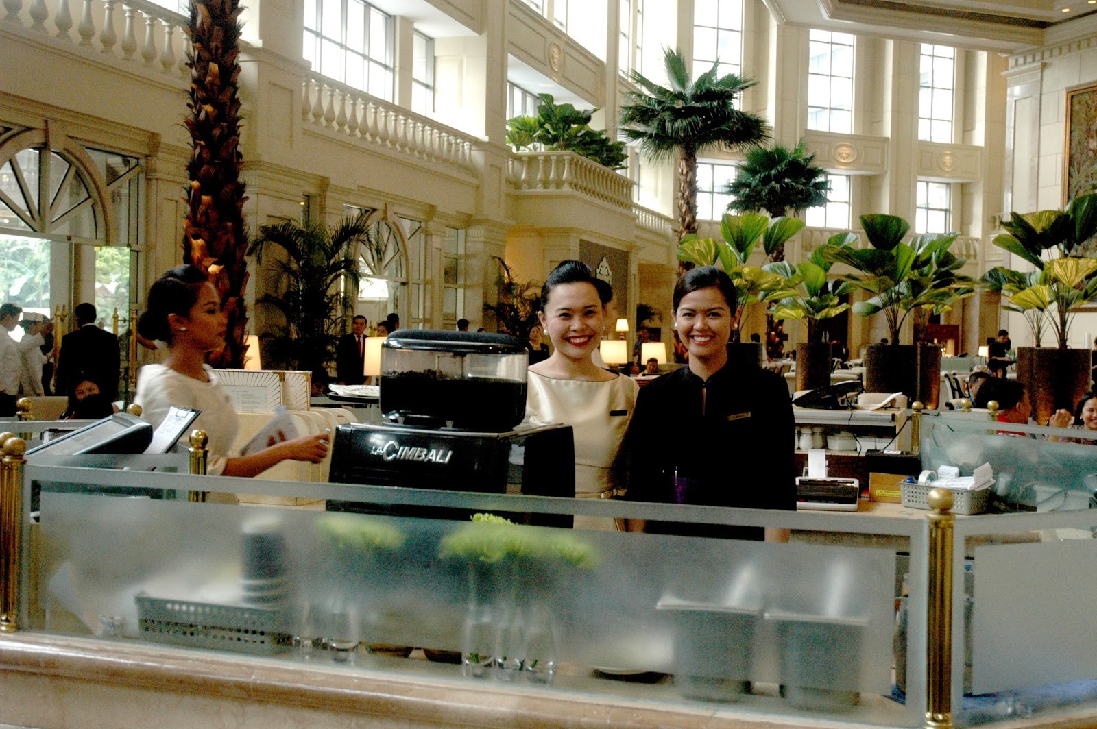 DUDE FOR FOOD: Meet You at The Lobby: New Dishes at The Peninsula ...