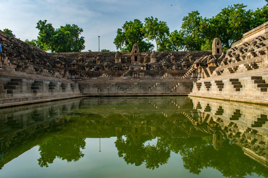 Hindu Temples of India: Sun Temple, Modhera – Surya Kunda