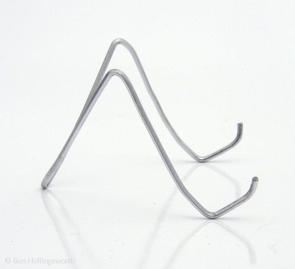 Prairie Rim Tech: Cheap, DIY cell phone kickstand