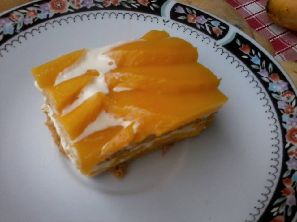 Rockin' the Mom Role: Mango Float ( Refrigerator Cake )