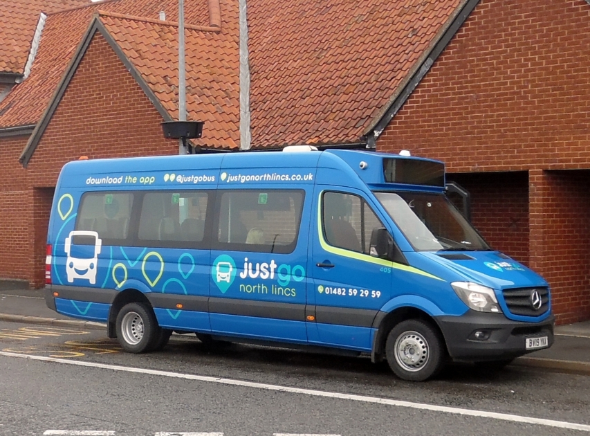 Nigel Fisher's Brigg Blog: NEW JUSTGO BUS SERVICE MAKES ITS DEBUT IN BRIGG