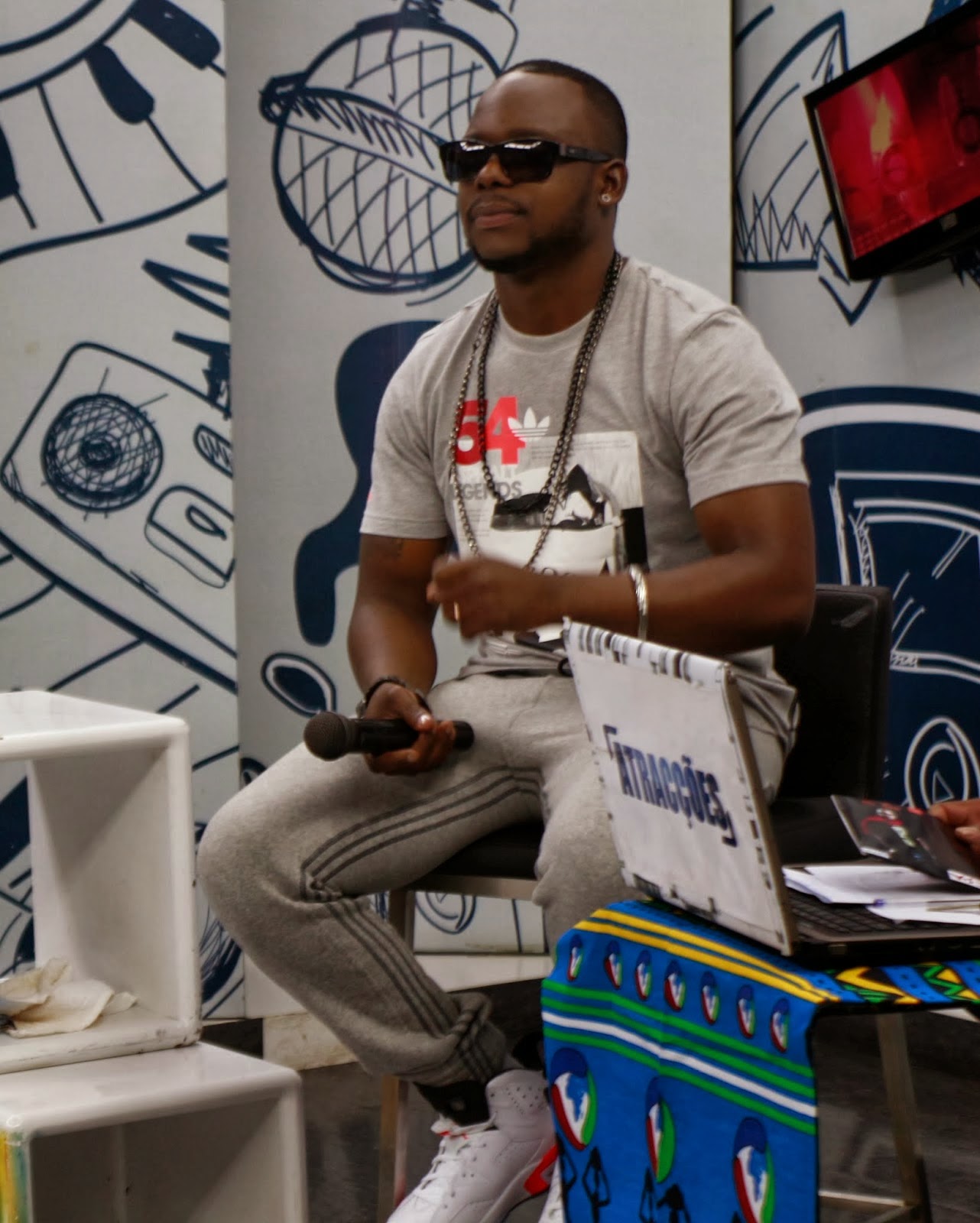 Mr.Bow - Ainda Te Quero - Música Máxima