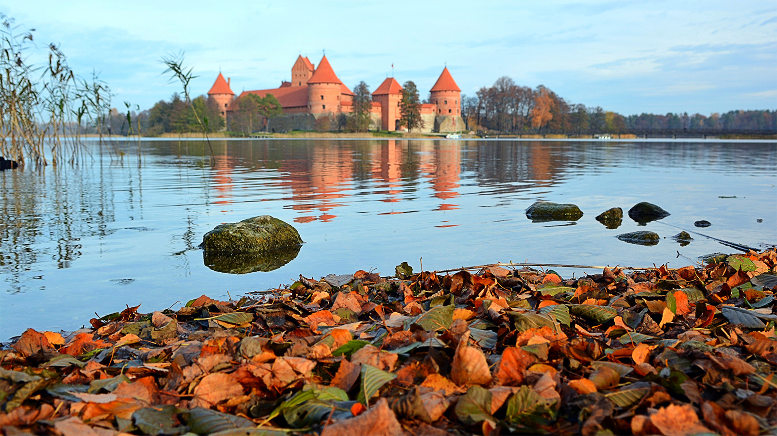 Trakai Island Castle, Lithuania (with Map & Photos)
