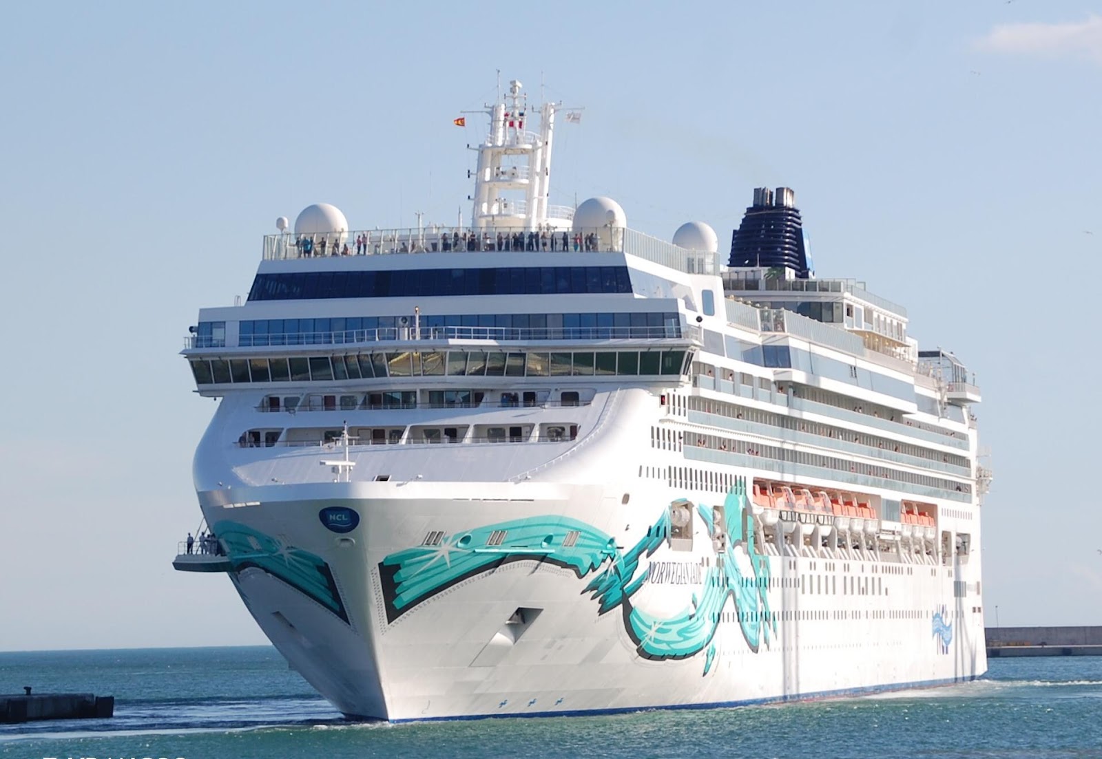 Dailypress24: ΤΡΑΥΜΑΤΙΣΜΟΣ ΝΑΥΤΙΚΟΥ ΤΟΥ Κ/Ζ NORWEGIAN JADE