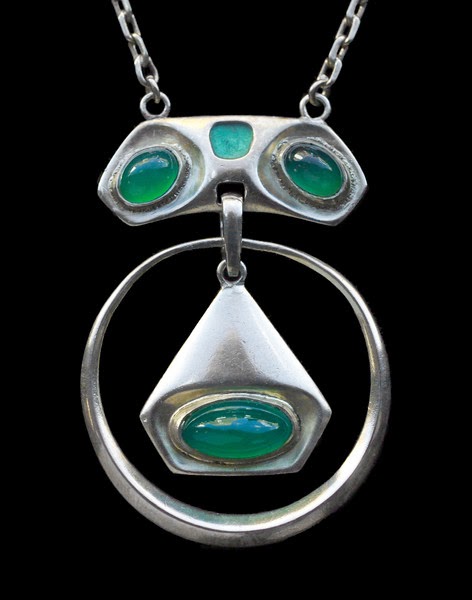 A History of Graphic Design: Chapter 75: A History of Jewelry Design