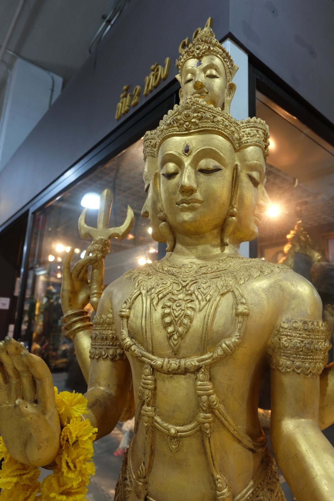 Kee Hua Chee Live!: VISITING THE GODS AND GODDESSES AT JJ MALL AND THE ...
