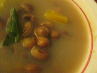 Easy Cook: Olan/ Red cowpea beans curry.