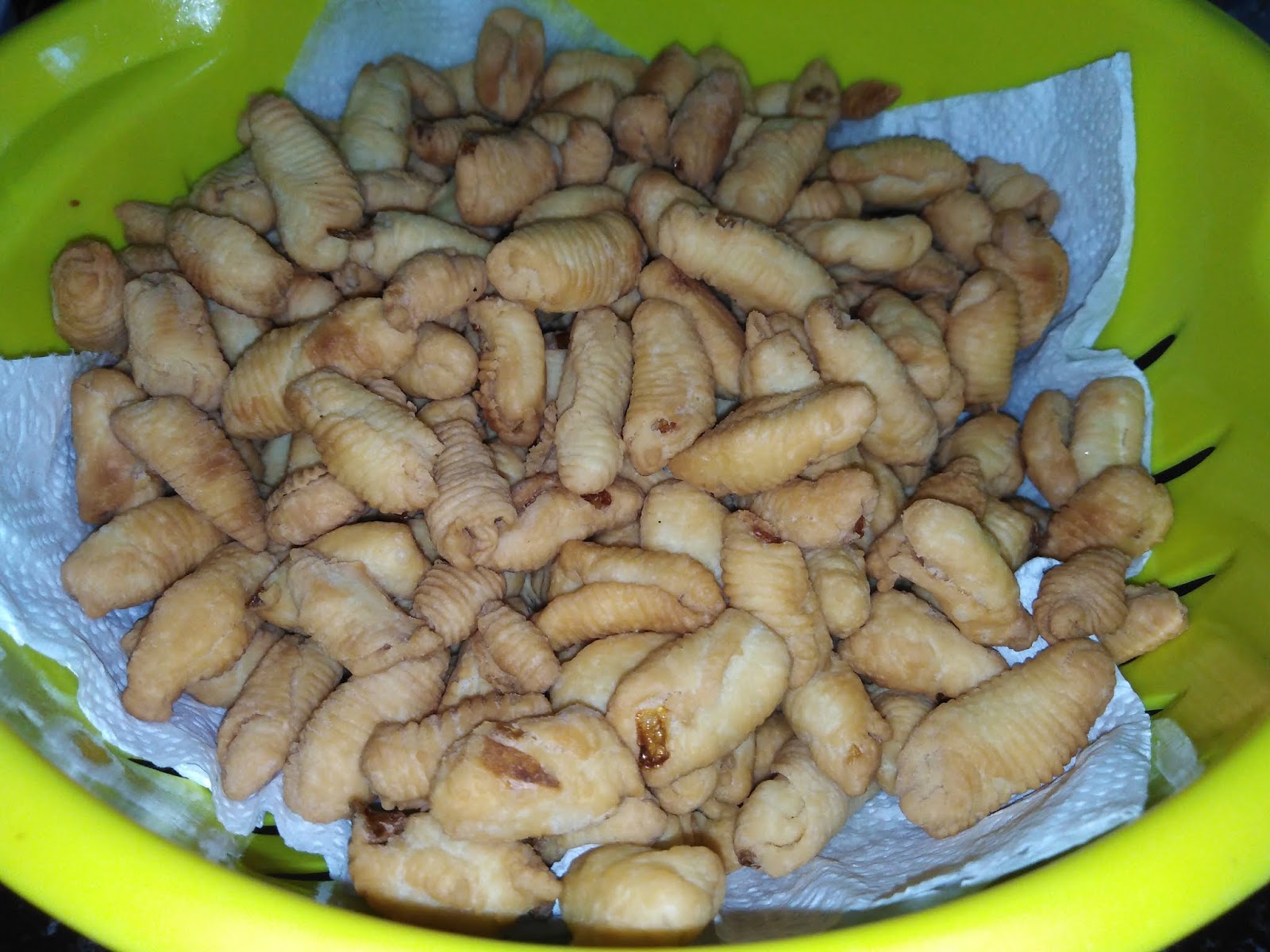 Dapur Cempakasari: Kuih siput kosong letak bawang