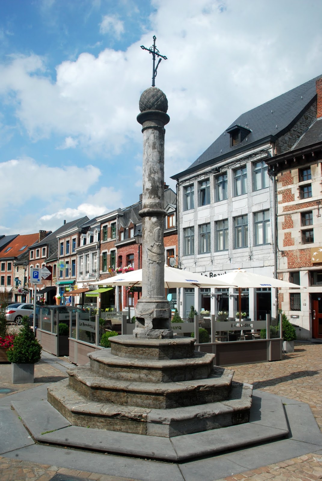 LES SENTIERS D’HERMÈS: THORSSON & GOBLET Irminsul et les Perrons en ...