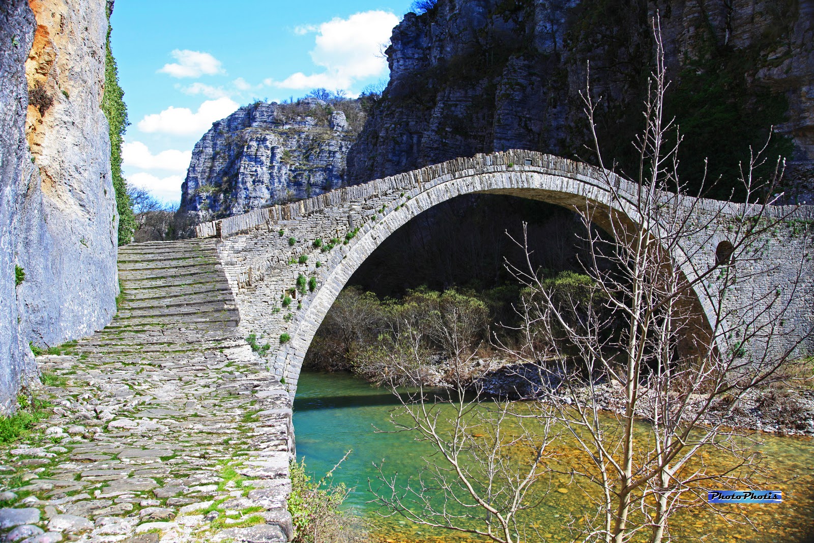 Photos and videos of Greece Φωτογραφίες Ελλάδας: * Πέτρινα γεφύρια της ...