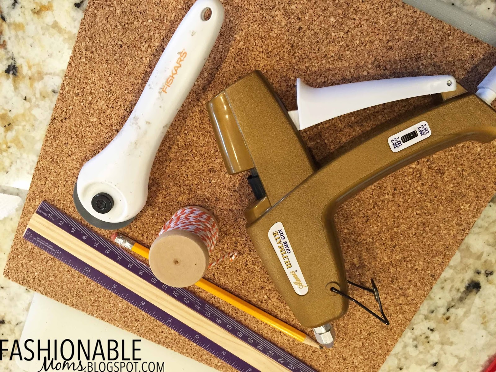 My Fashionable Designs: Pumpkin String Art with Push Pins!