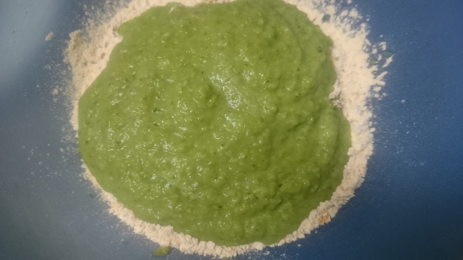 Cookingisfunn: Besan and Green pea Cheela