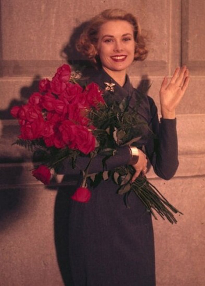 *: GRACE KELLY- LA PRINCIPESSA DELLE ROSE