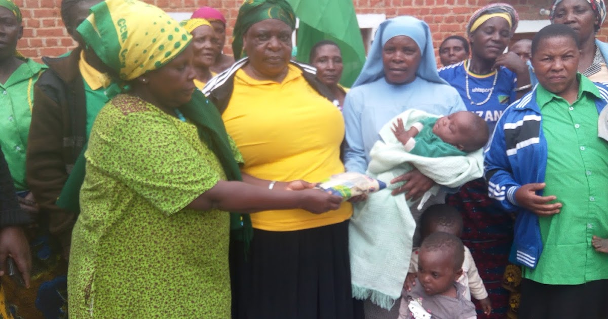 Habari Ludewa Blog: UWT WILAYA YA LUDEWA YAAZIMISHA SIKU YA WANAWAKE ...