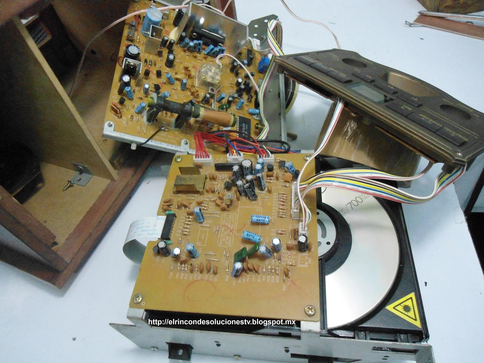 El rincón de soluciones tv - - - -: Teac Nostalgia GF-280. Sin audio.