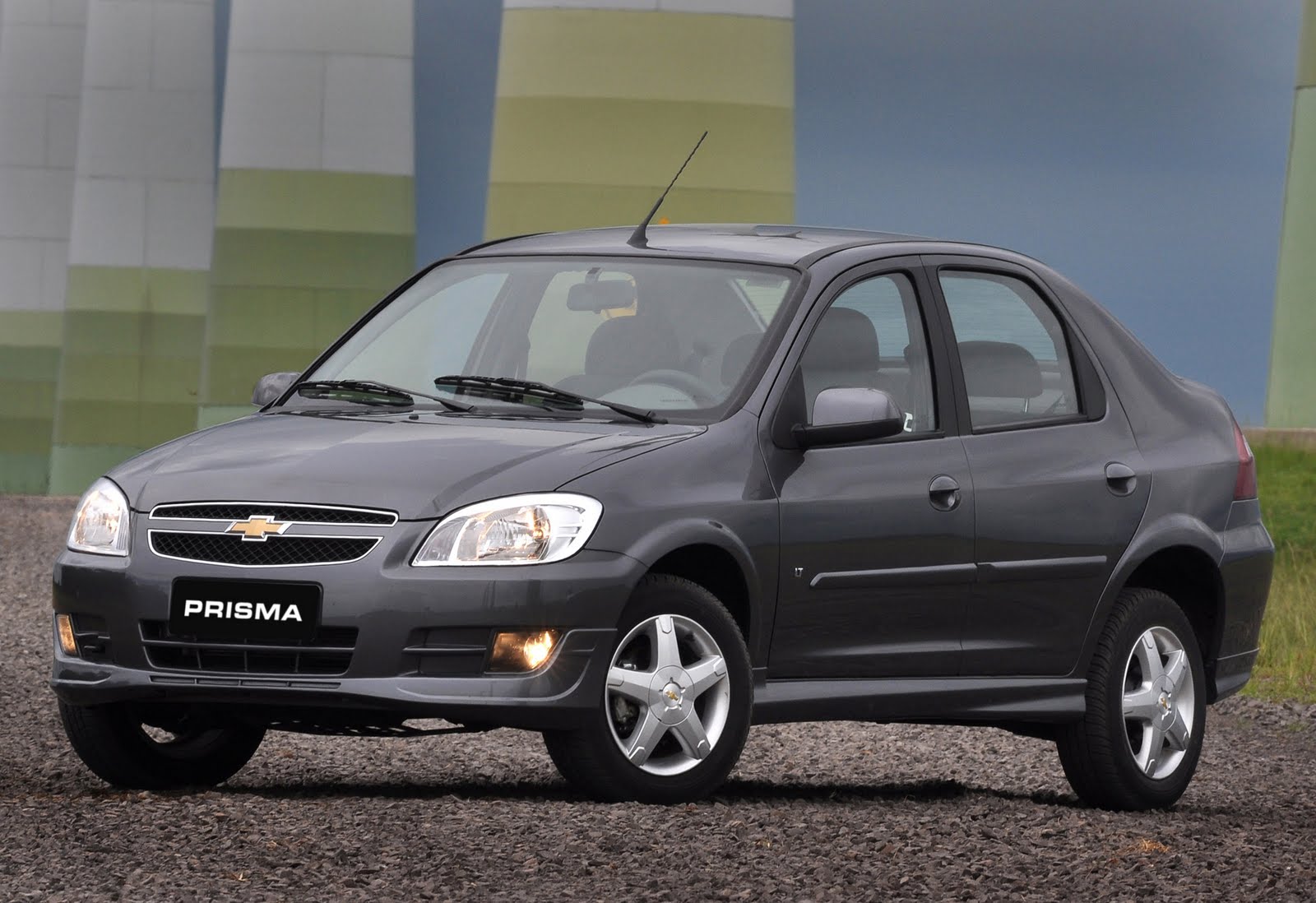 NOVEDADES SOBRE RUEDAS: .EL CHEVROLET PRISMA MORIRÍA EN SEPTIEMBRE.