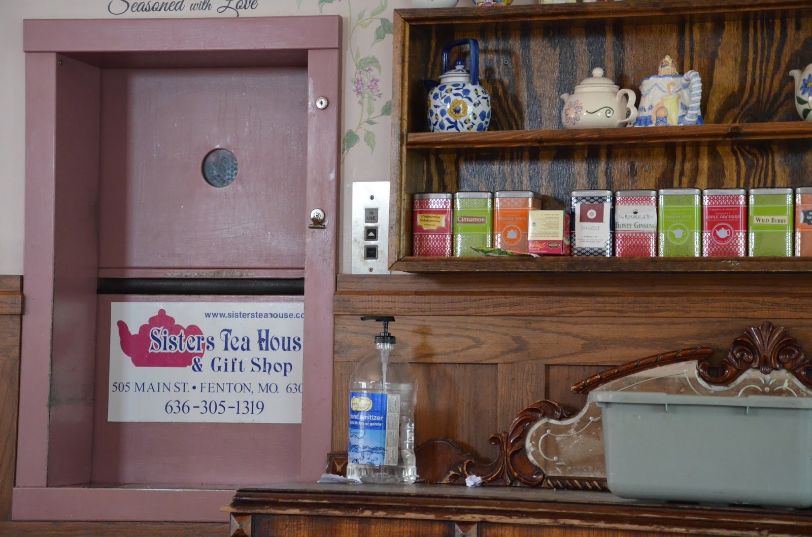 Bernideen's Tea Time, Cottage and Garden: SISTERS TEA HOUSE