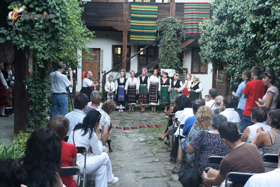 ΜΕΓΑΛΑ ΚΑΛΥΒΙΑ - ΤΟ ΣΠΙΤΙ ΤΟΥ ΠΟΛΙΤΙΣΜΟΥ: ΟΙ ΕΝΤΑΤΙΚΕΣ ΠΡΟΒΕΣ ΤΕΛΕΙΩΣΑΝ ...