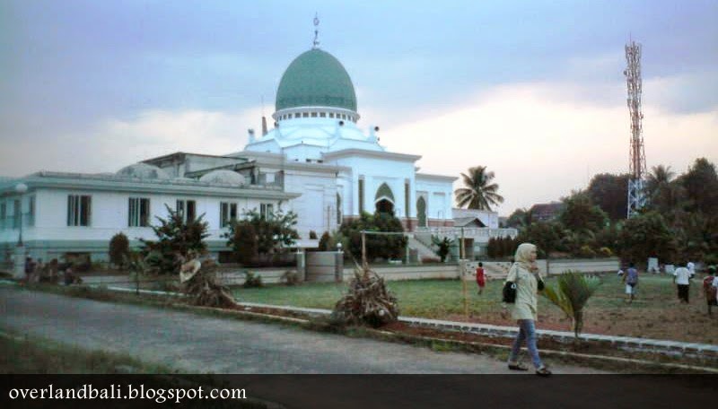 Tour Overland ke Bali: Tour Kabupaten Bangkalan ke Bali