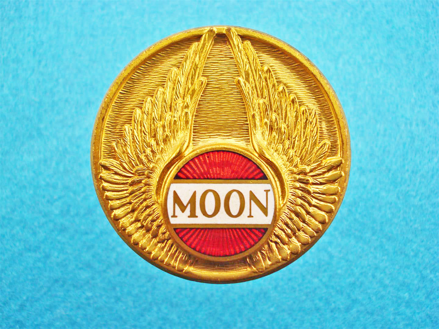 American Auto Emblems: MOON