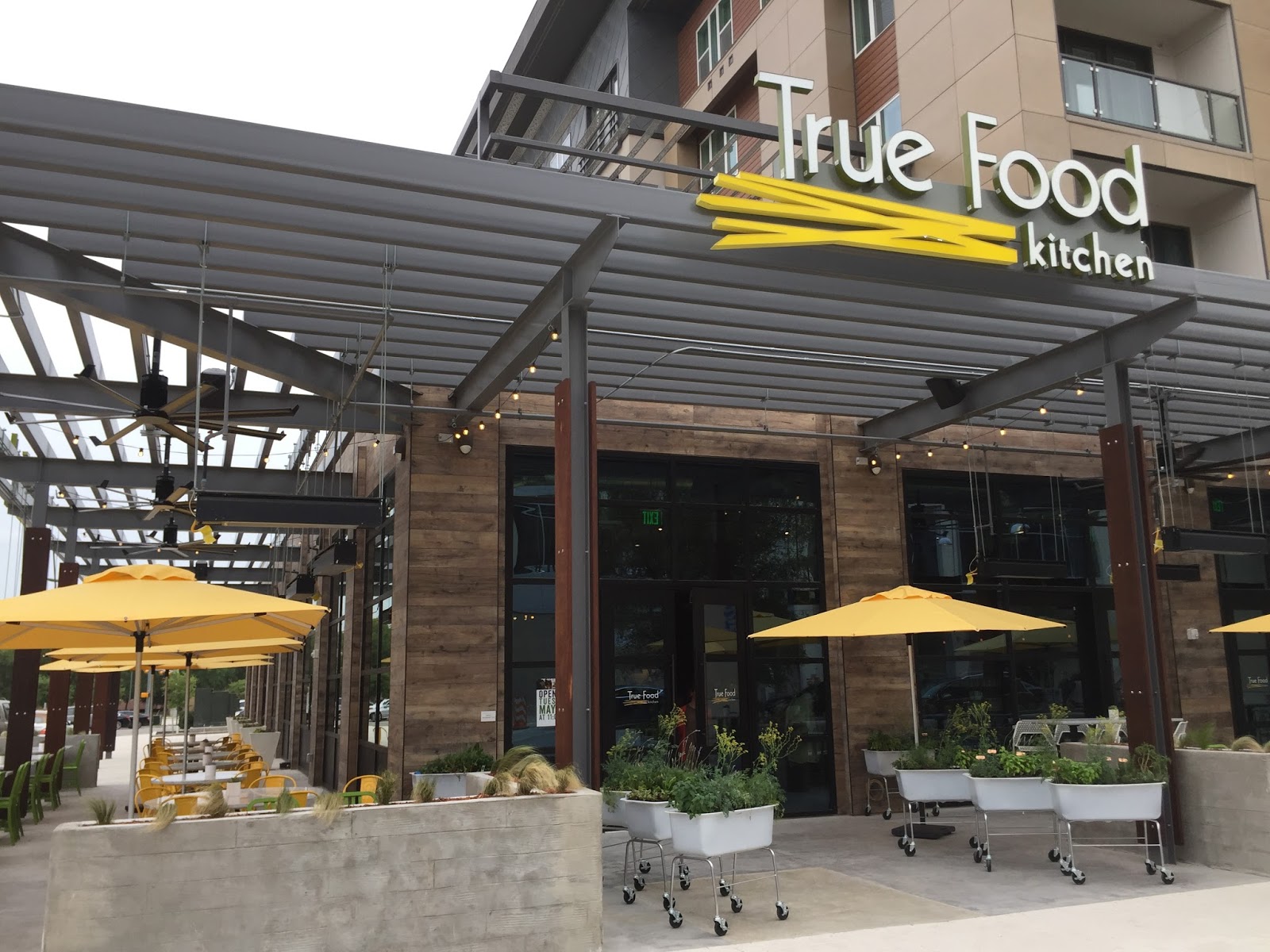 CHOMP!: True Food Kitchen - Legacy West