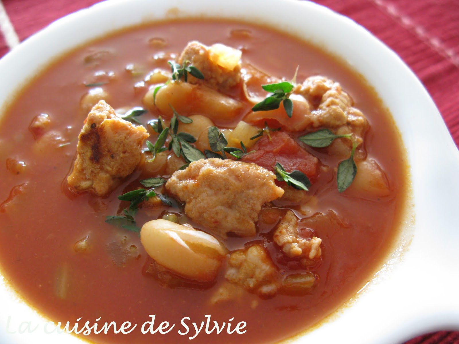 La cuisine de Sylvie: Soupe aux haricots blancs avec saucisse italienne